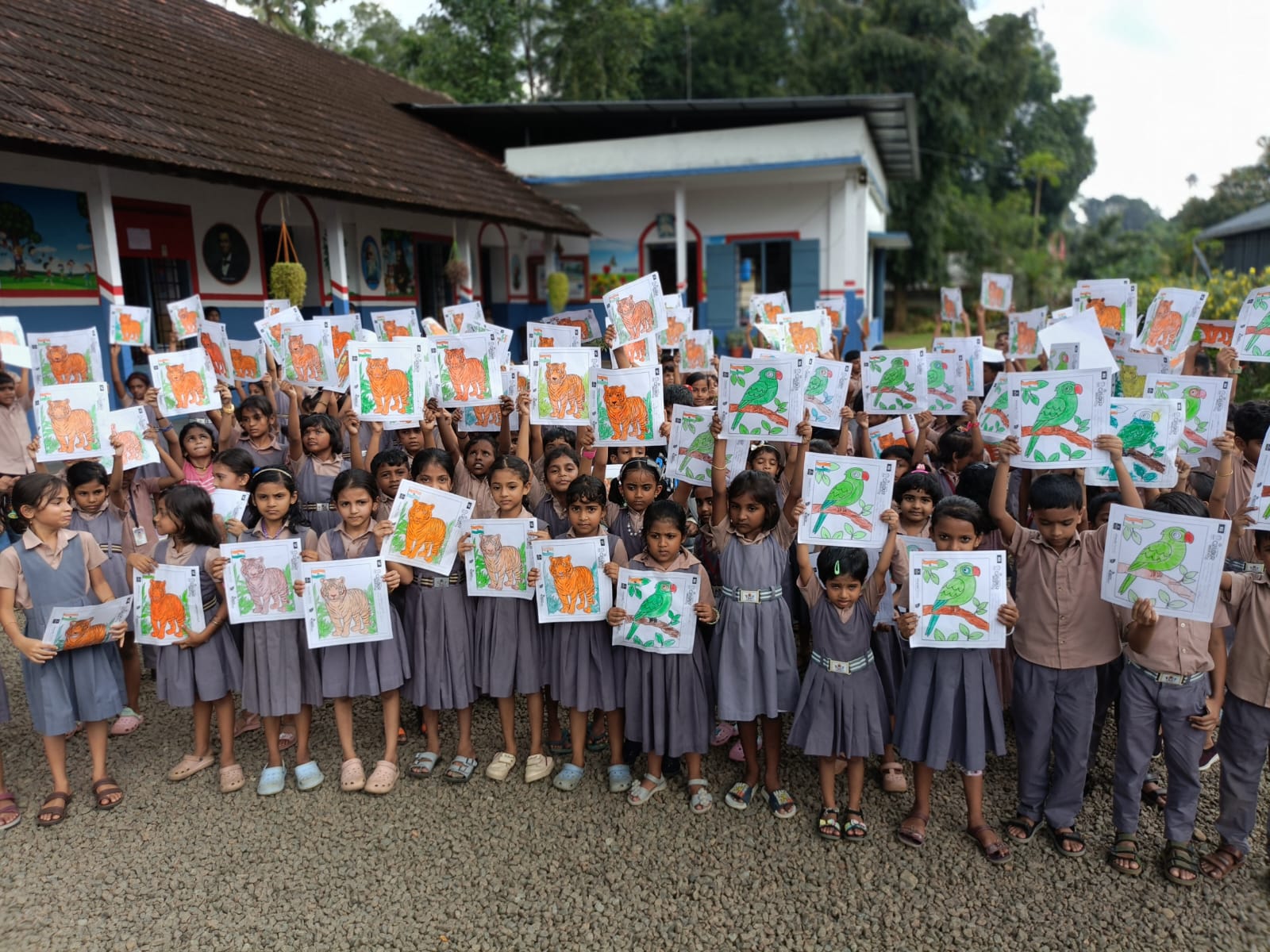 കളർ ഇന്ത്യാ മത്സരം 'കളറാക്കി'അരുവിത്തുറ സെന്റ് മേരീസിലെ കുട്ടികൾ - PALA VISION